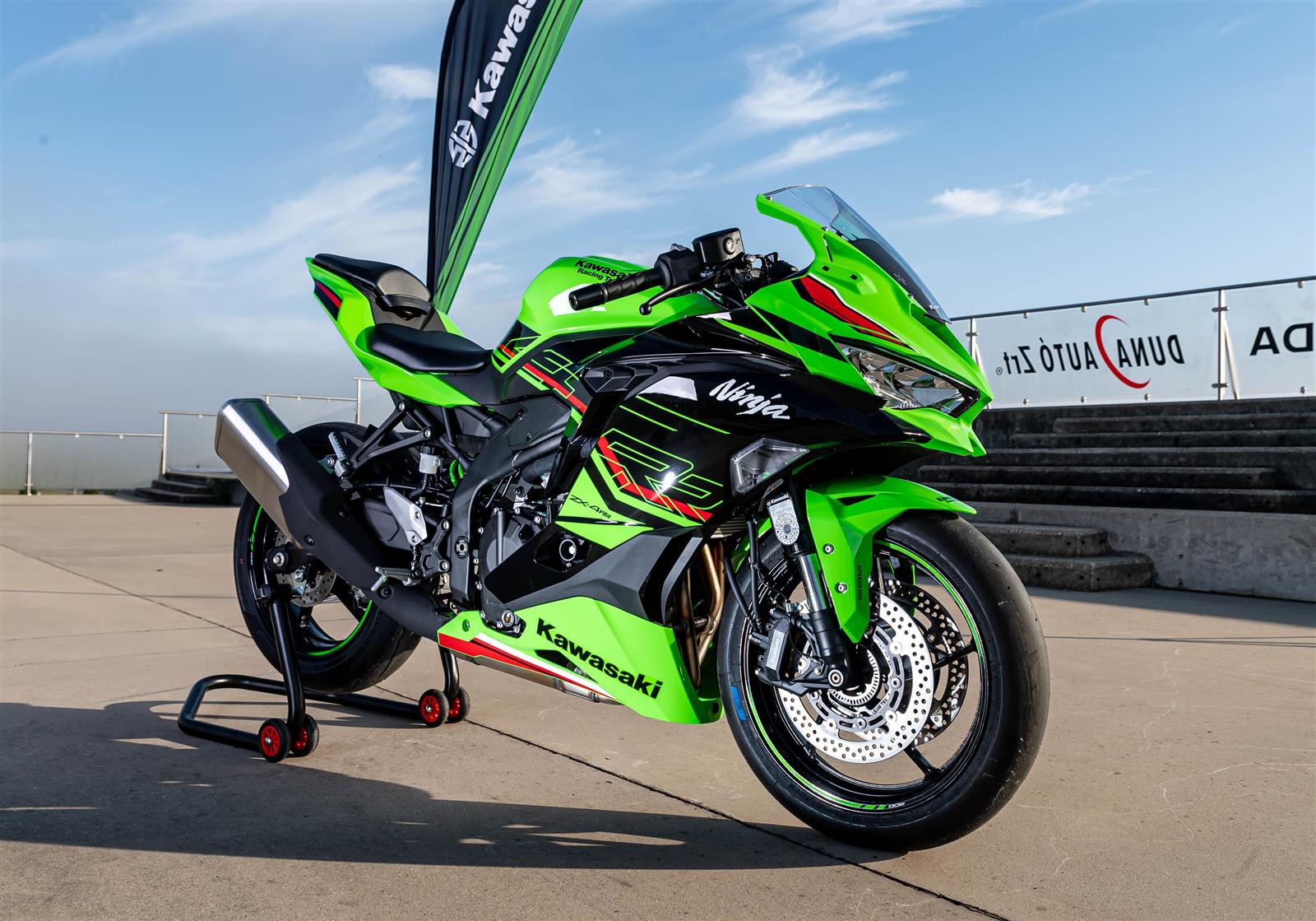 Die Cup-Legende ist zurück: Willkommen beim Kawasaki Ninja ZX-4RR Cup!