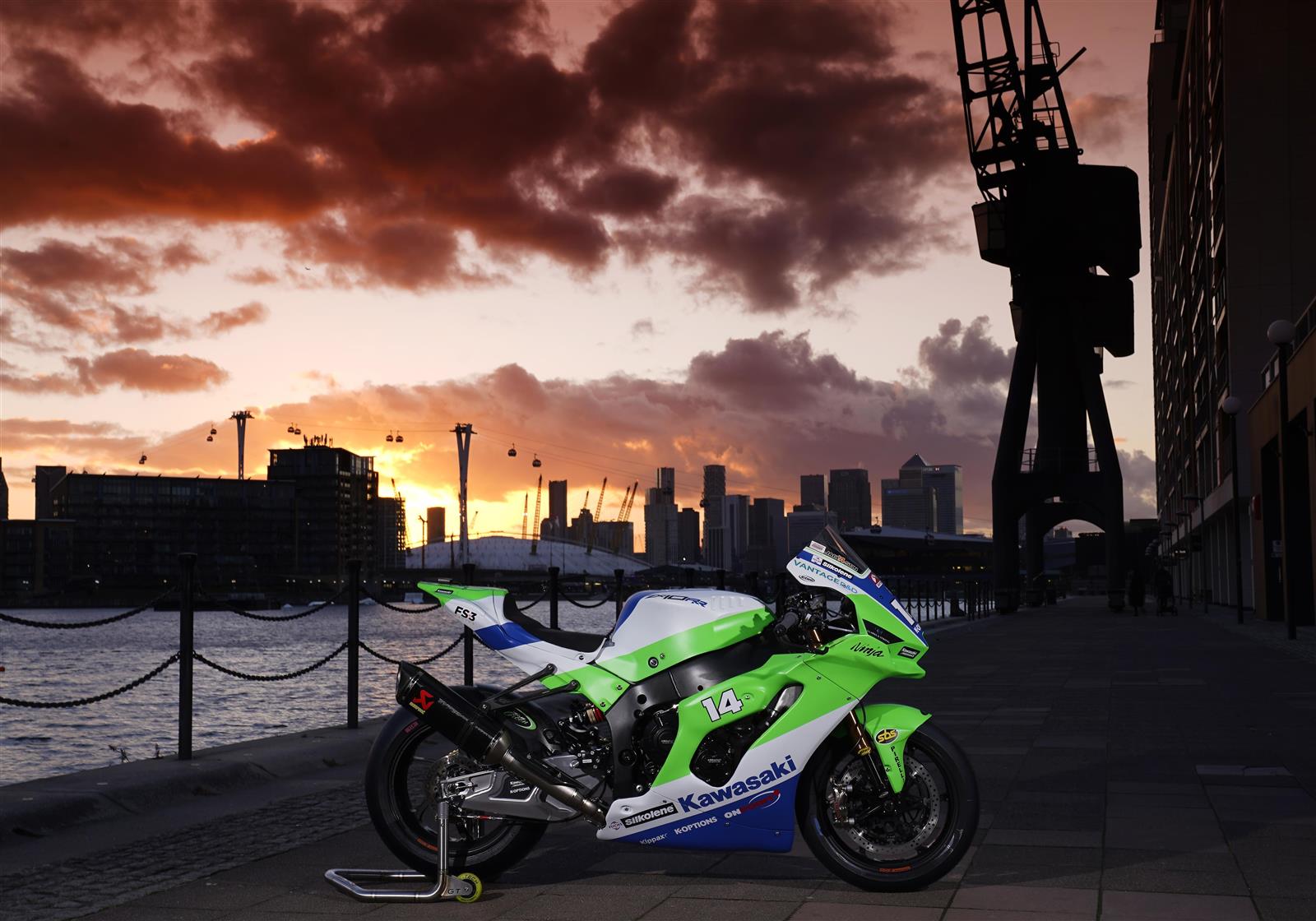 FS-3 Racing go retro for 2022