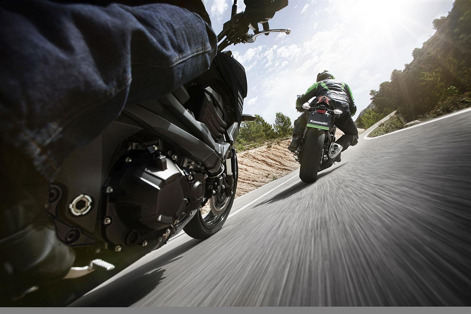 Z800 e version SE Performance MY 2016 - Kawasaki France