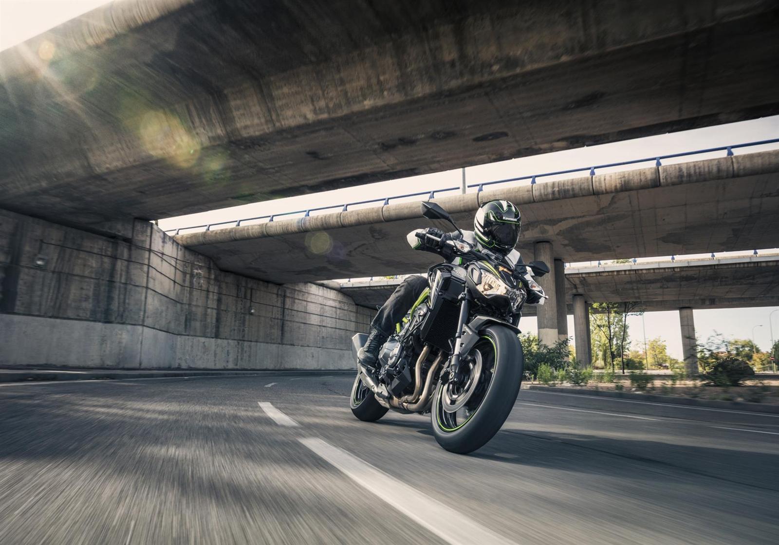 Z900 (A2) Performance MY 2019 - Kawasaki Česká