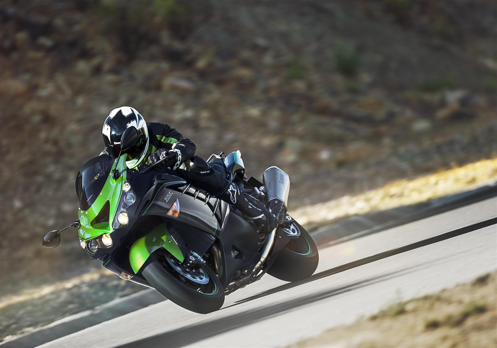 ZZR1400 Performance Sport MY 2019 - Kawasaki United Kingdom