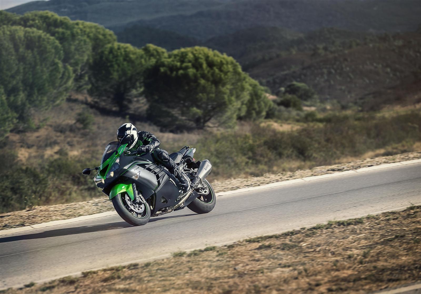 ZZR1400 Performance Sport MY 2019 - Kawasaki Česká