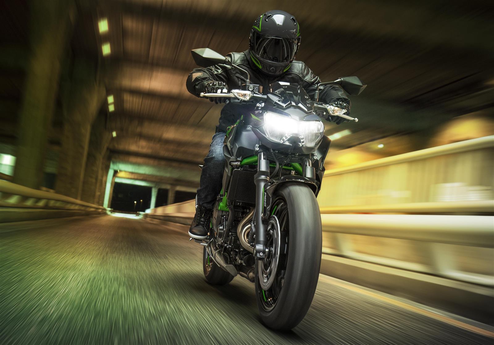Z650 MY 2025 - Kawasaki Česká Republika