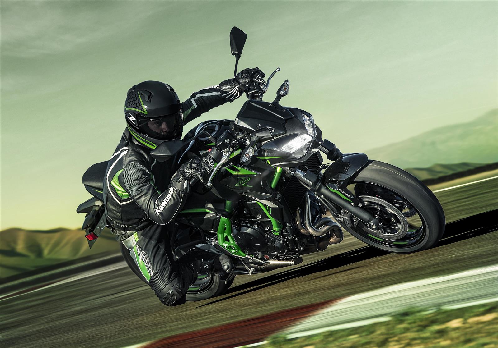 Z650 MY 2025 - Kawasaki Česká Republika