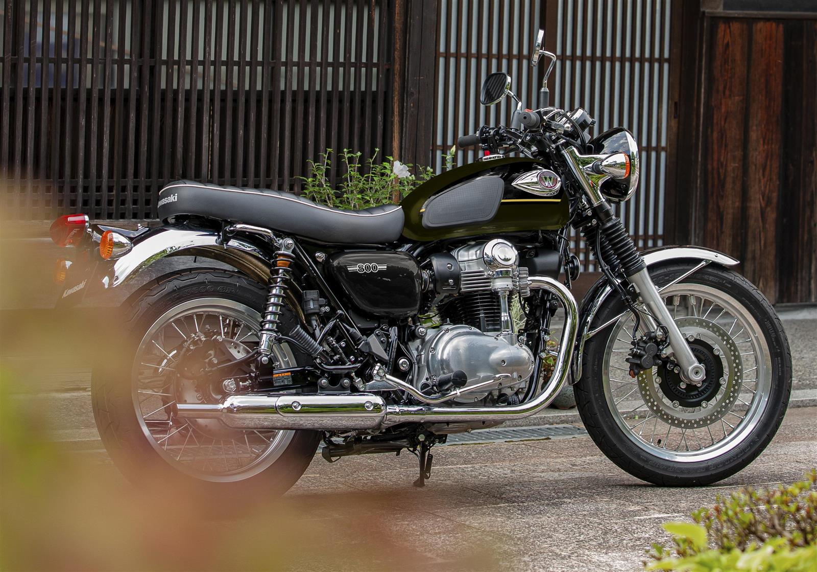 W800 MY 2025 - Kawasaki Magyarország