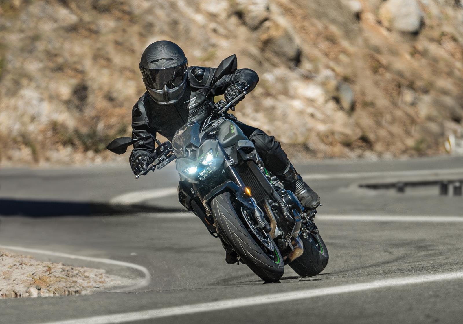 Z900 | 2025 | Kawasaki Nederland