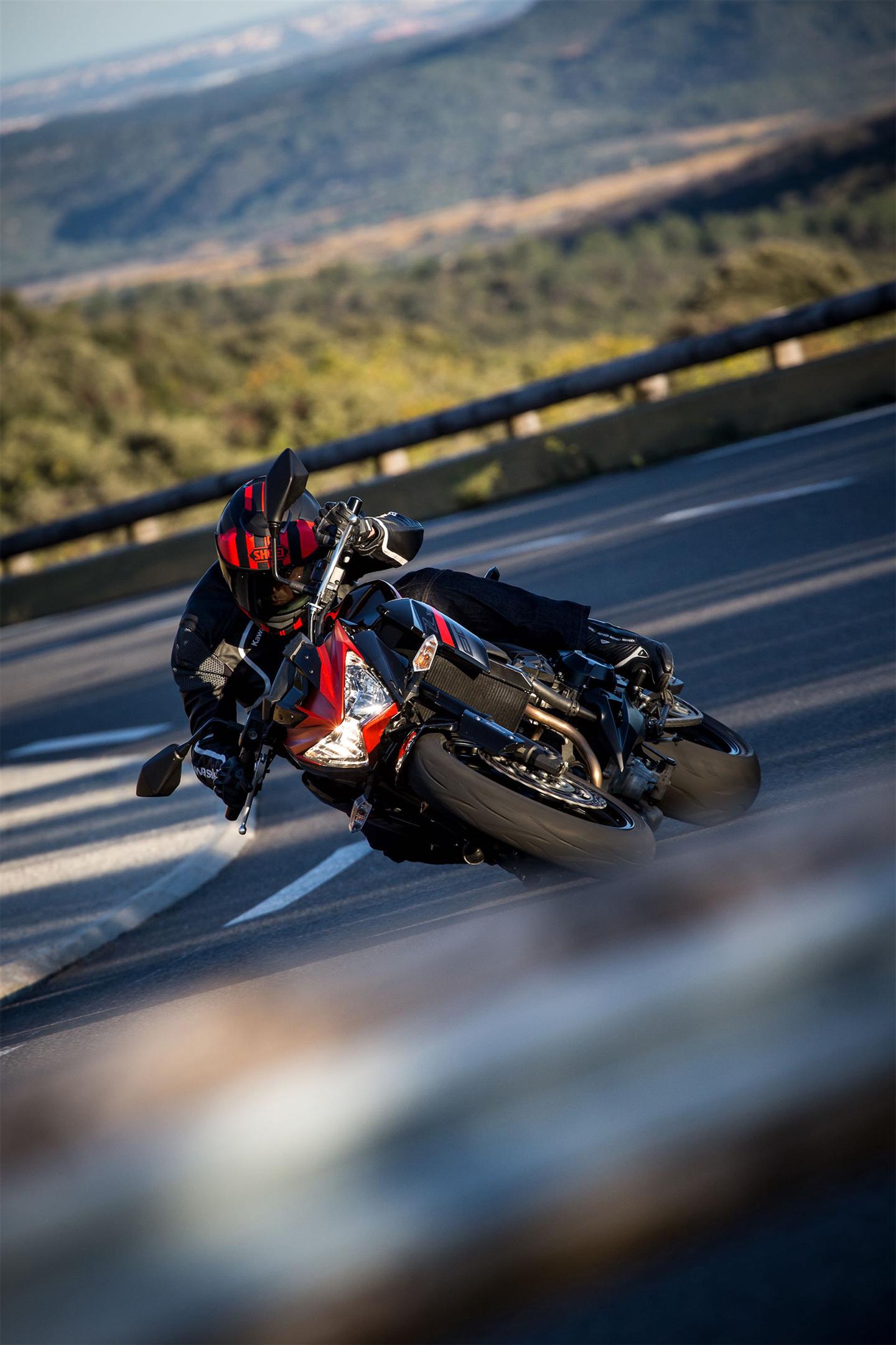 Z800 e version MY 2016 - Kawasaki France
