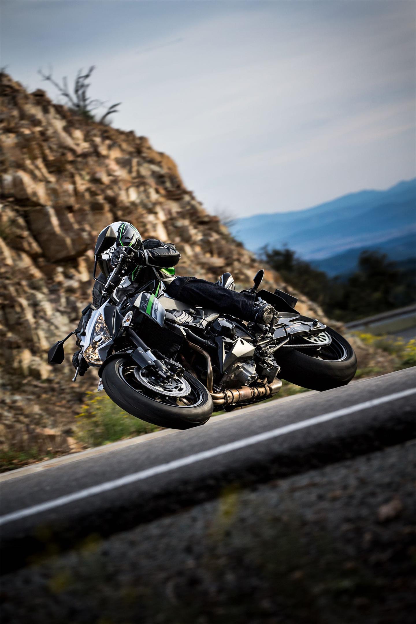 Z800 e version MY 2016 - Kawasaki France