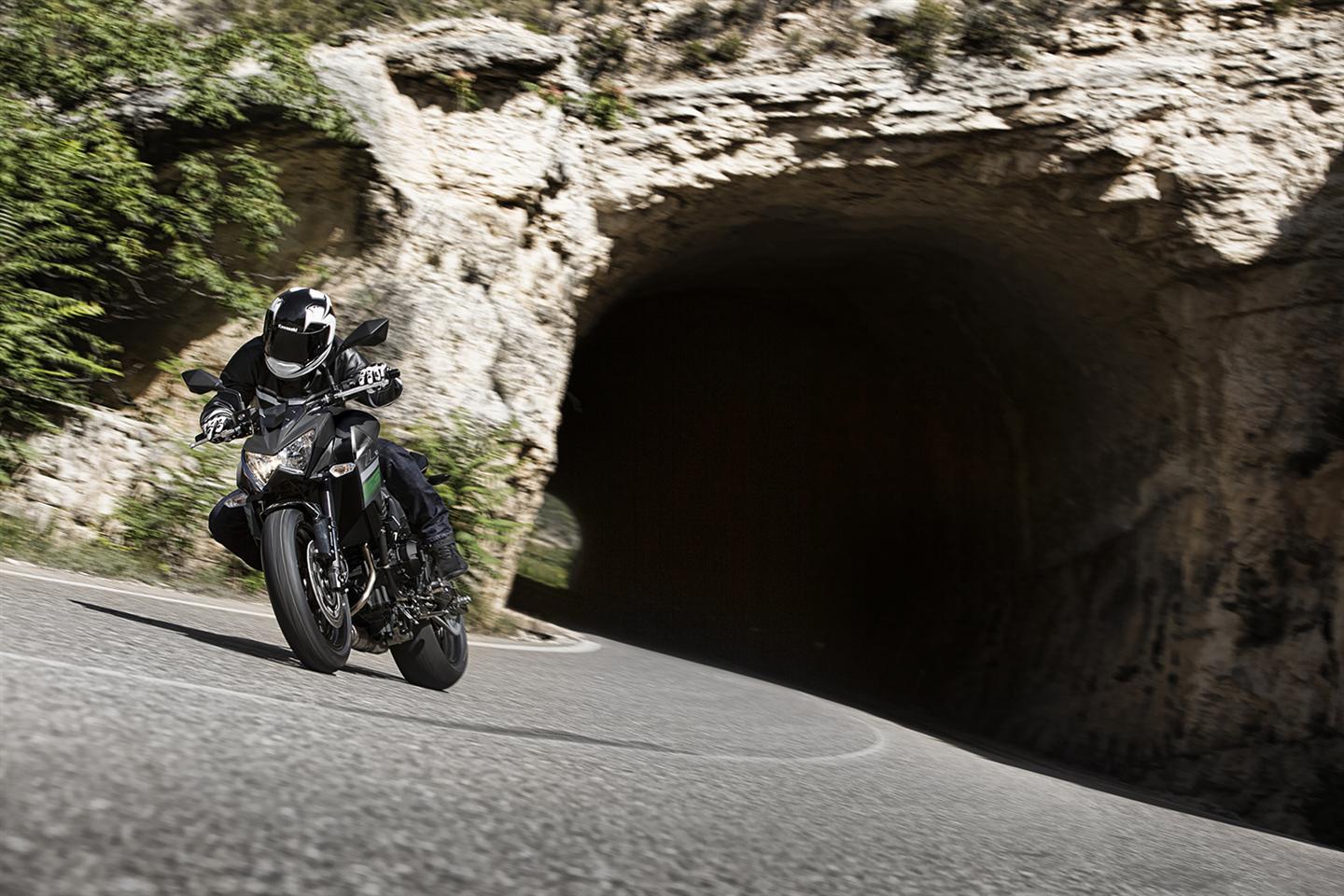 Z800 e version MY 2016 - Kawasaki France