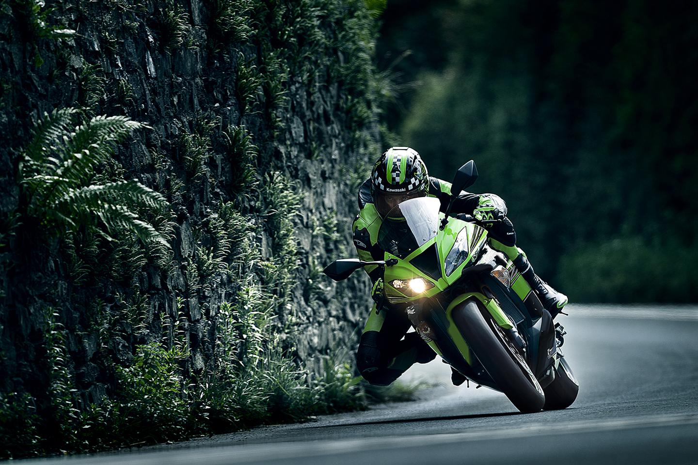 Ninja ZX-6R 636 MY 2016 - Kawasaki Norge