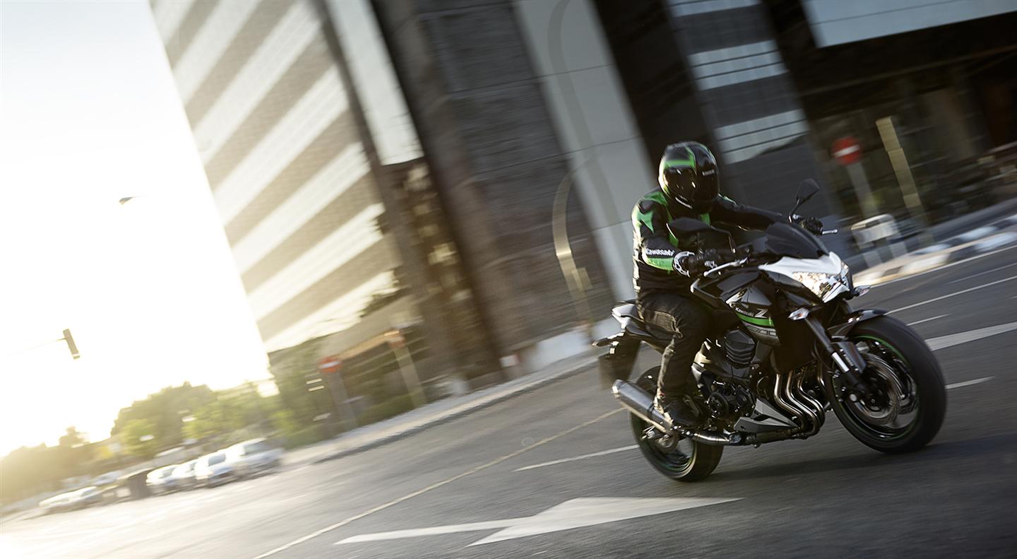 Z800 MY 2016 - Kawasaki France