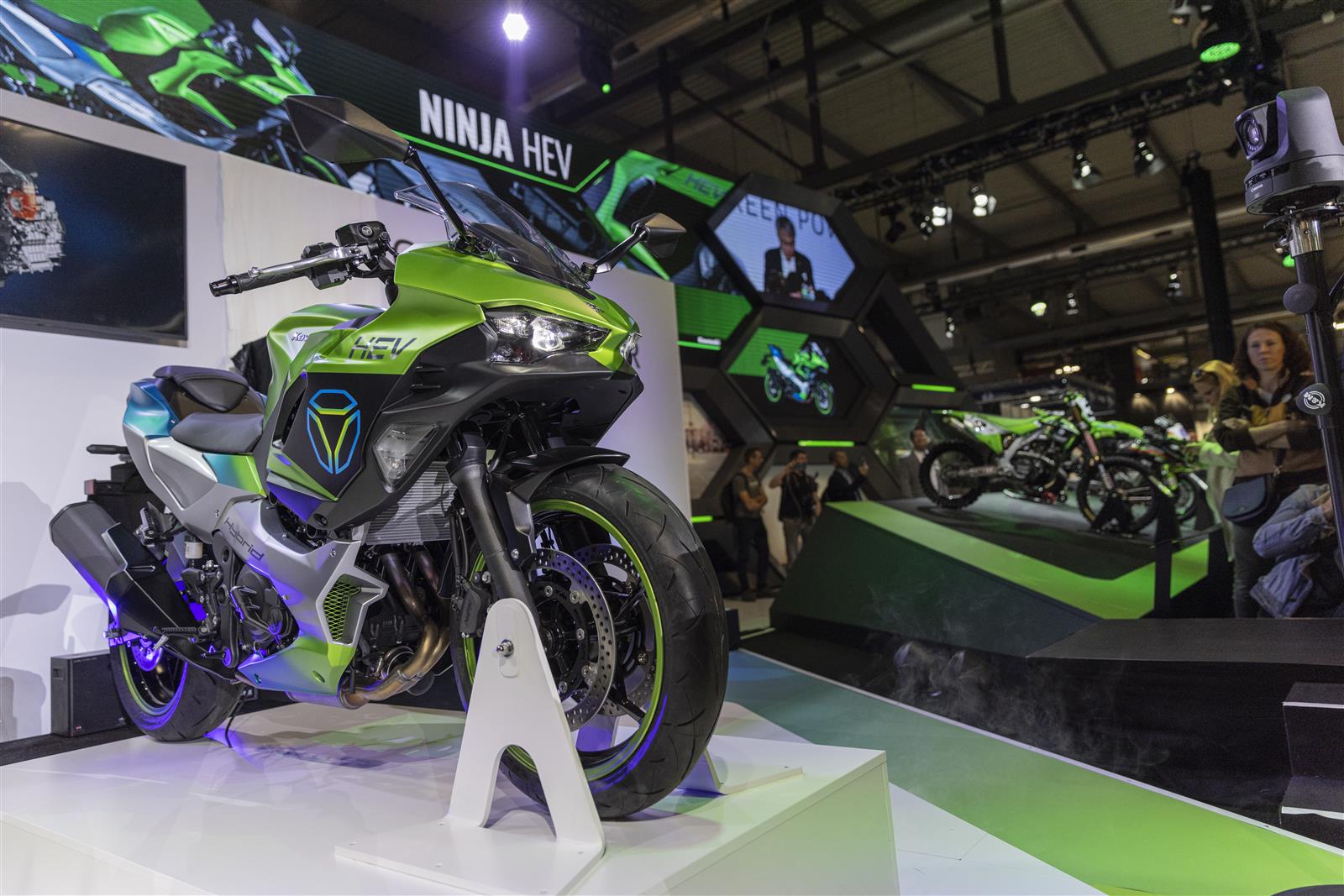 Kawasaki reveals carbon neutrality plans at EICMA | Go with Green Power