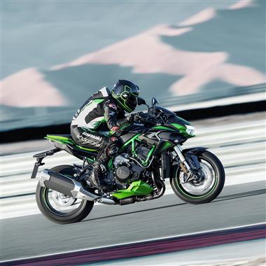 2022 Kawasaki Z H2: The Bare Facts