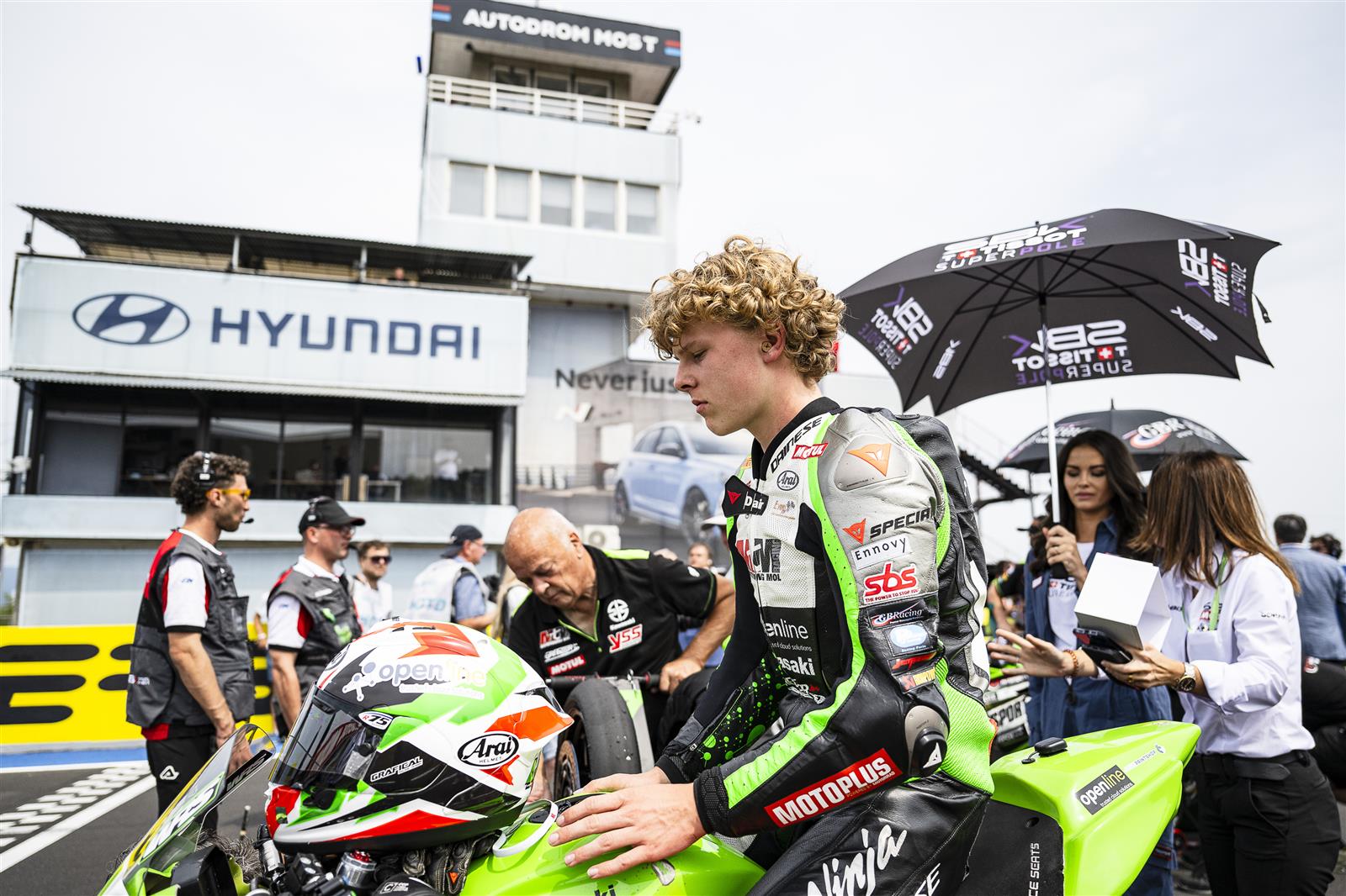 Veneman Doubles Up Under The Midday Sun In Most