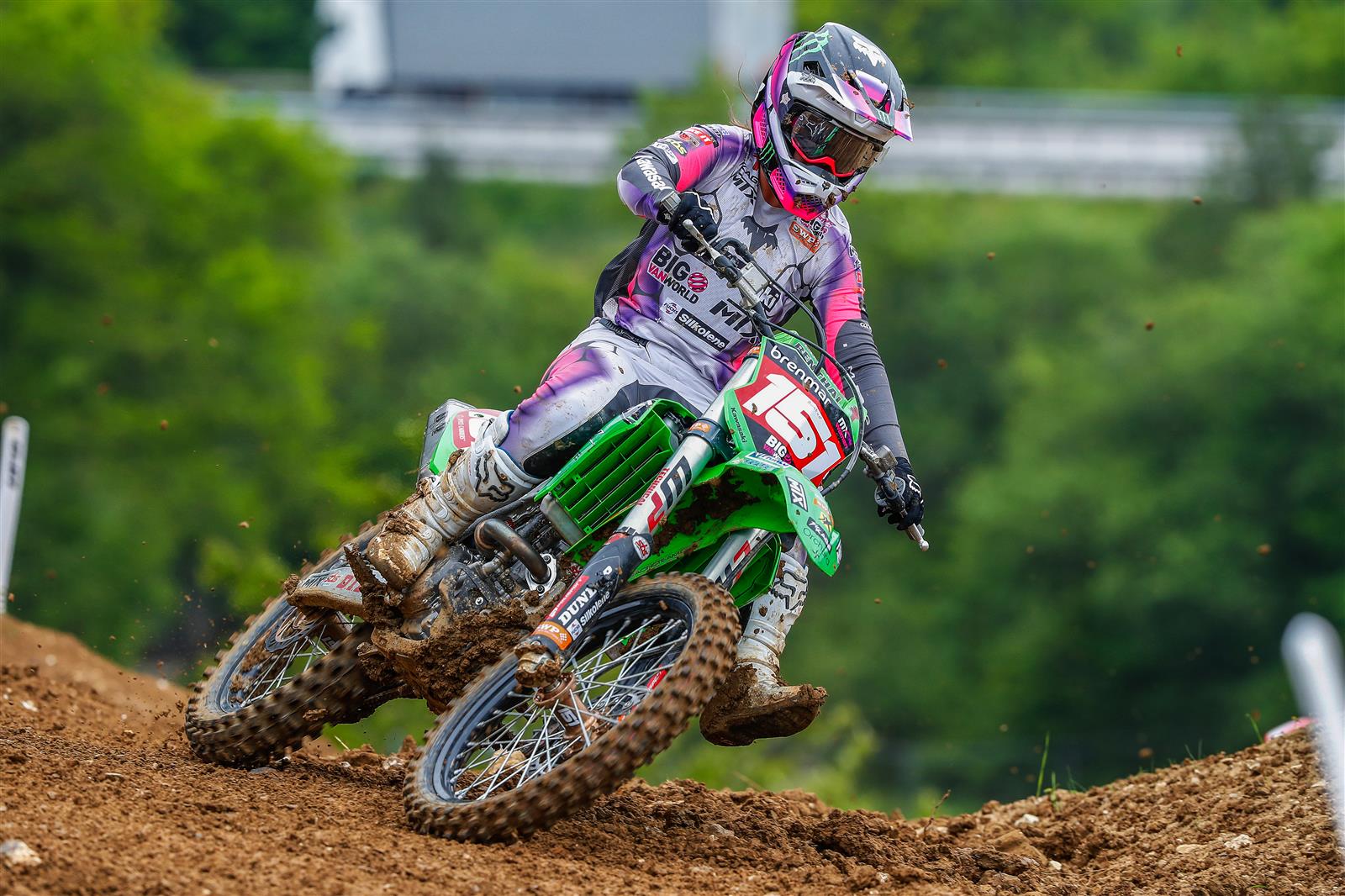 Another dramatic victory for Courtney Duncan in France