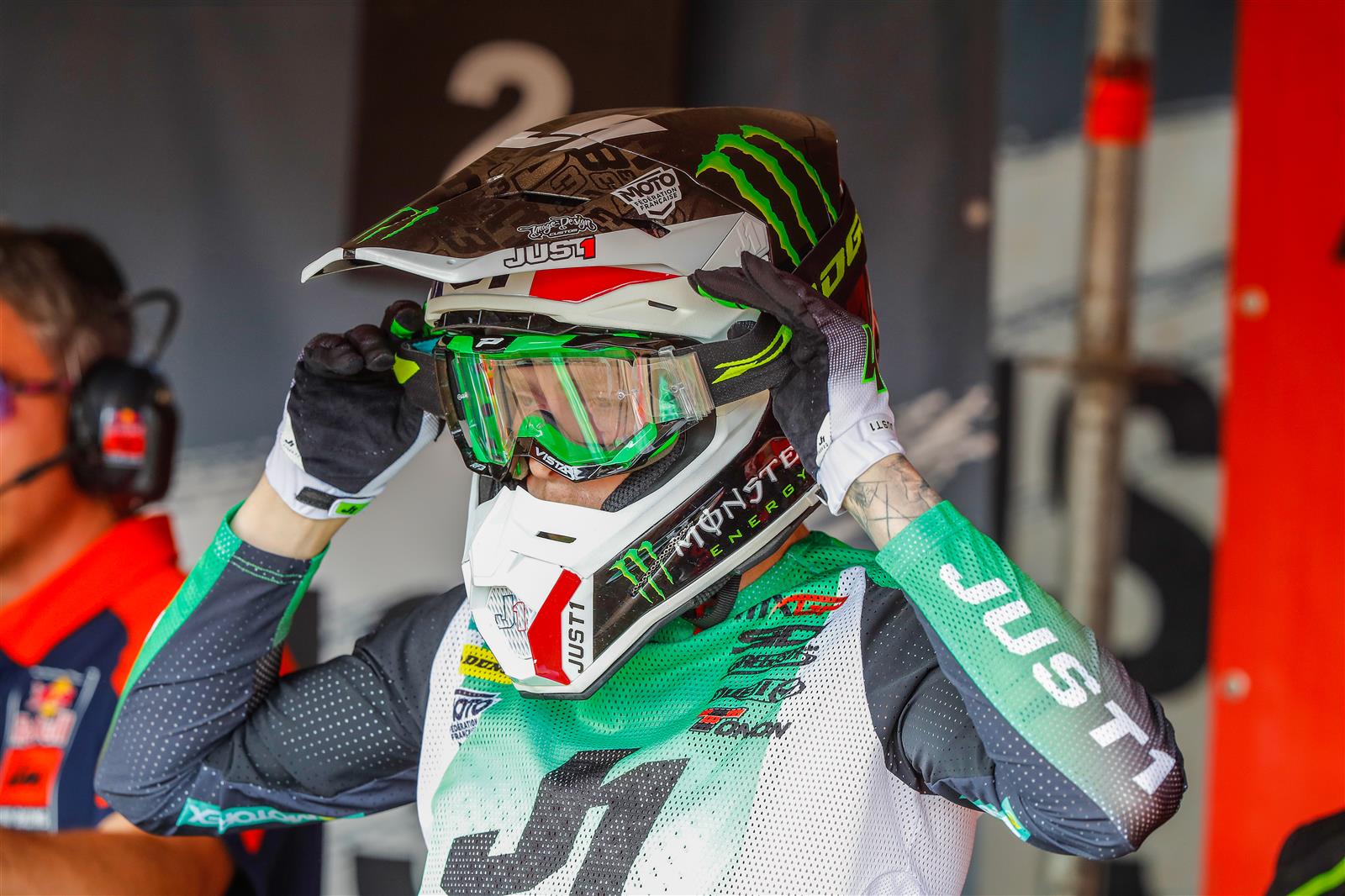 Romain Febvre keeps the red plate with another podium
