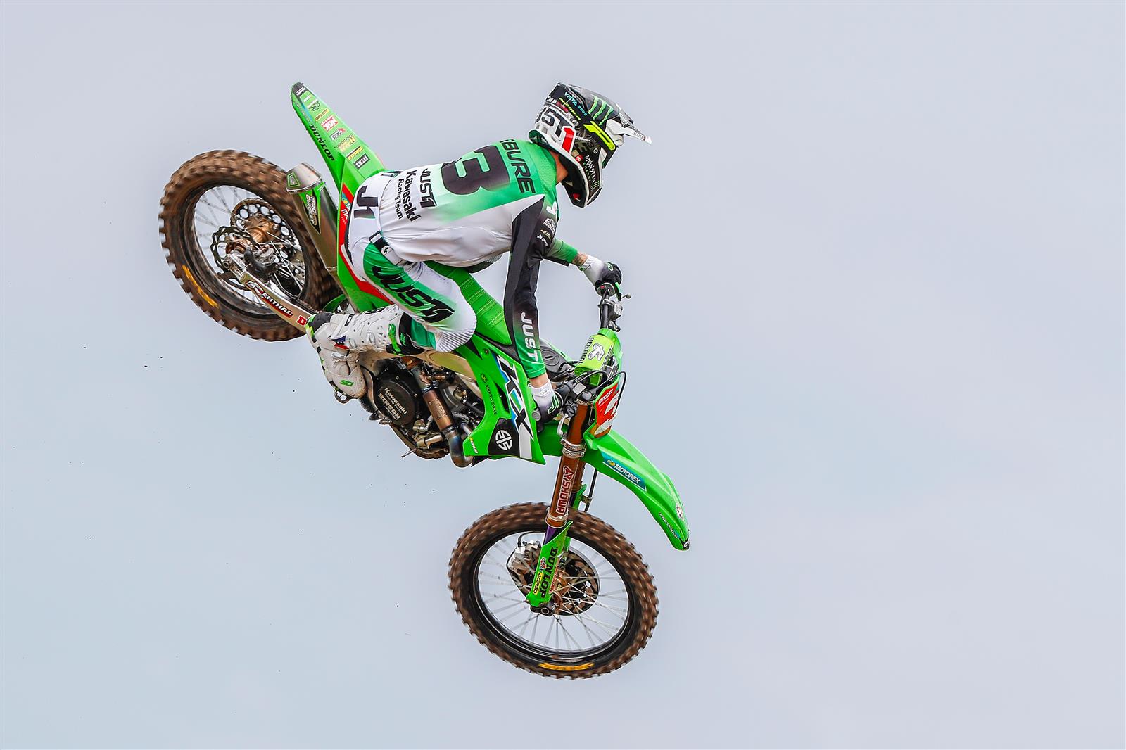 Romain Febvre extend his point lead in MXGP