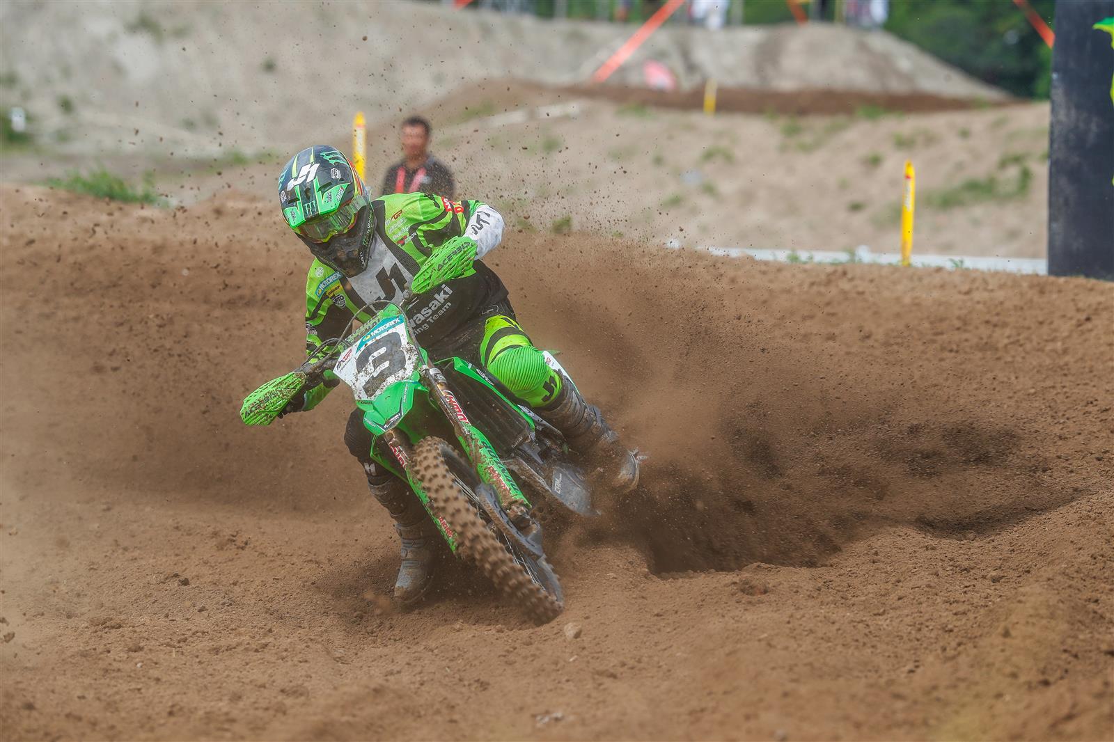 Podium and moto win for Romain Febvre in China