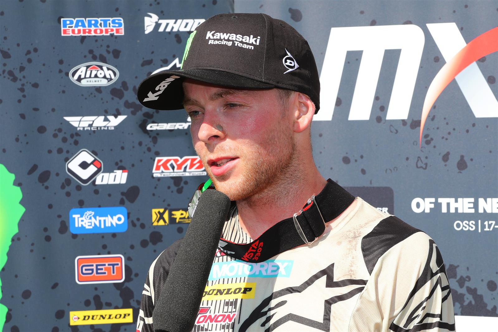 Romain Febvre takes the hard route to the podium