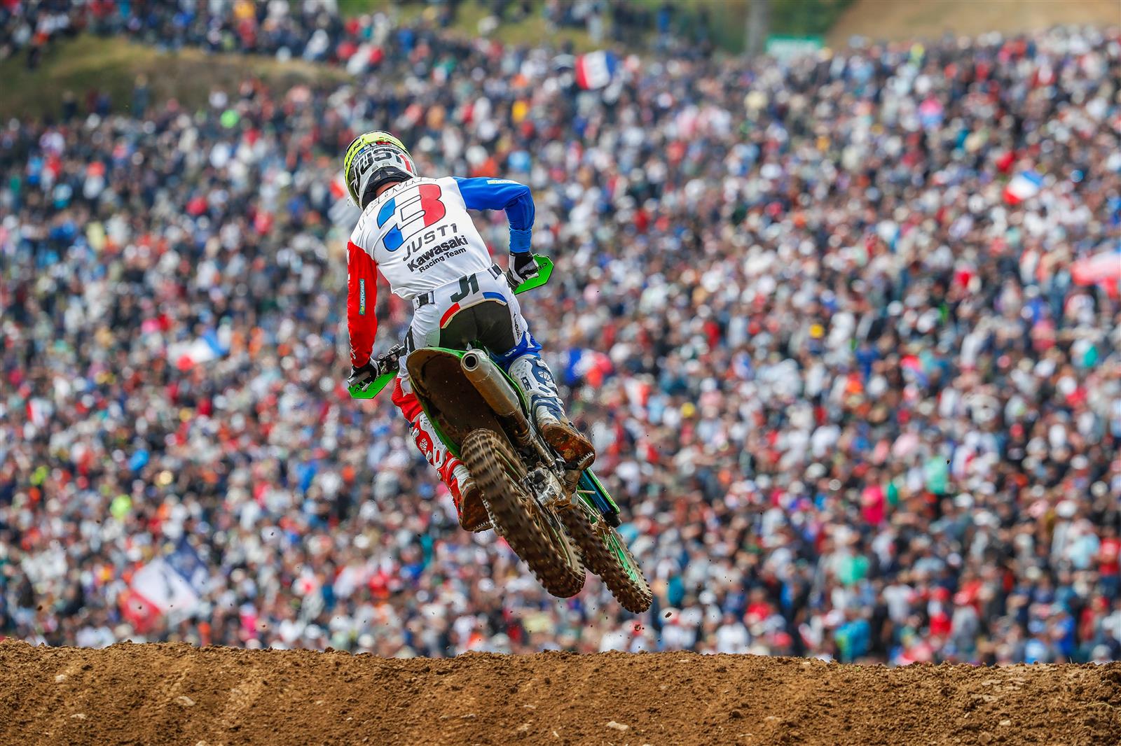 Romain Febvre wins again at home in France