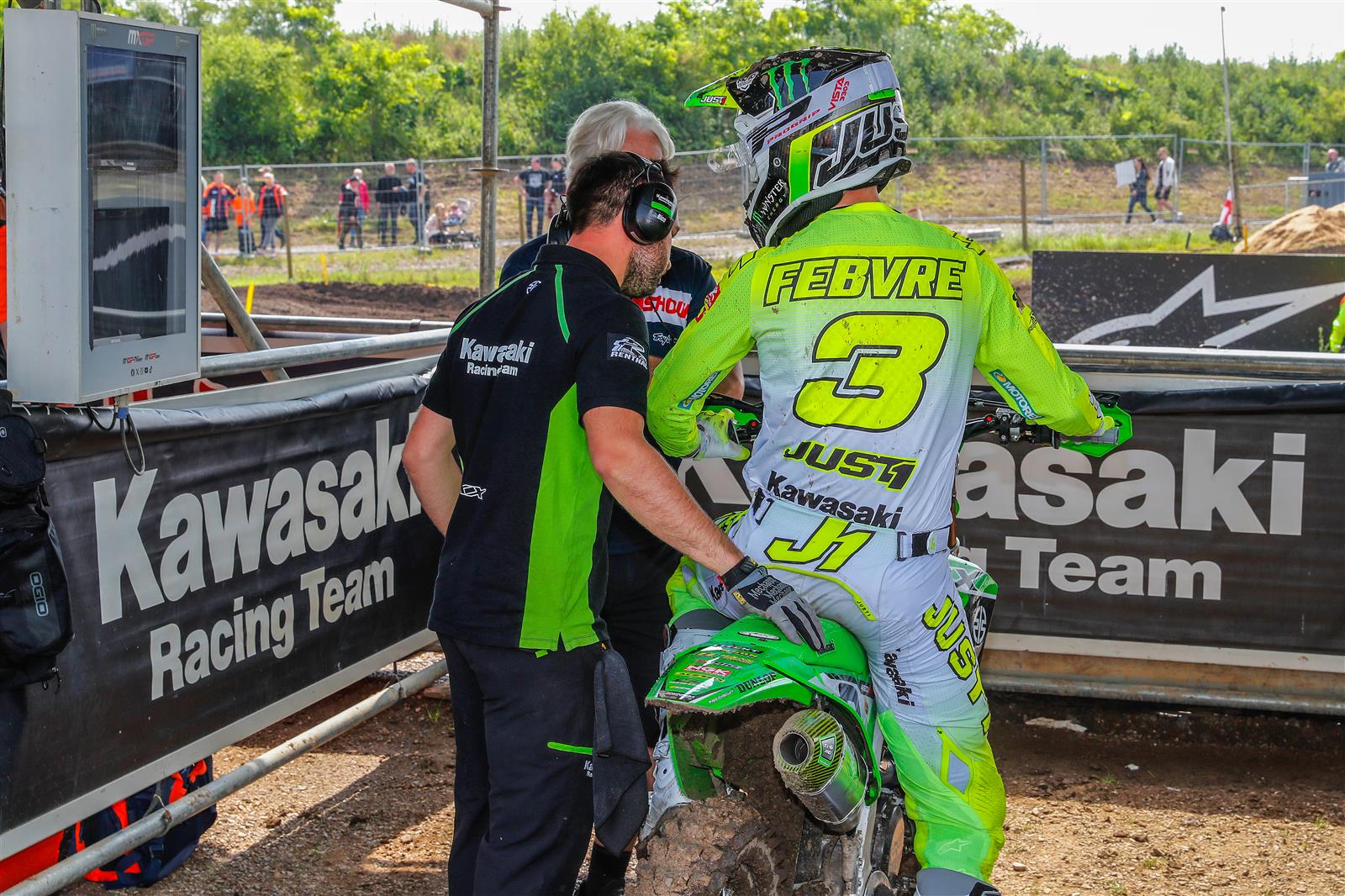 Enforced break for Romain Febvre