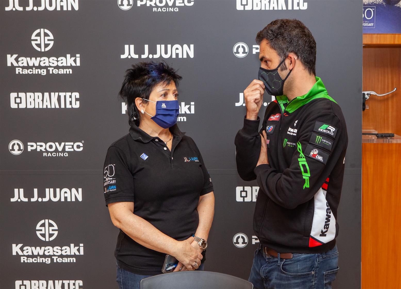 Kawasaki Racing Team and J.Juan sign new two year deal