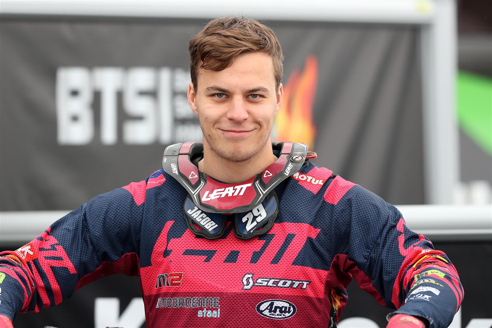 Henry Jacobi second in England