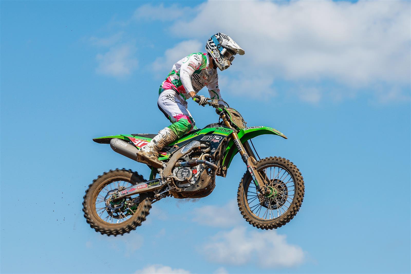 Mathis Valin keeps the red plate