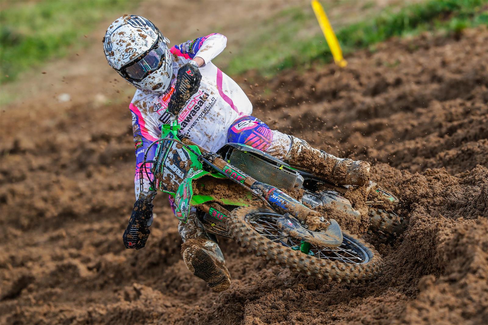 Podium and moto win for Mathis Valin on EMX250 debut