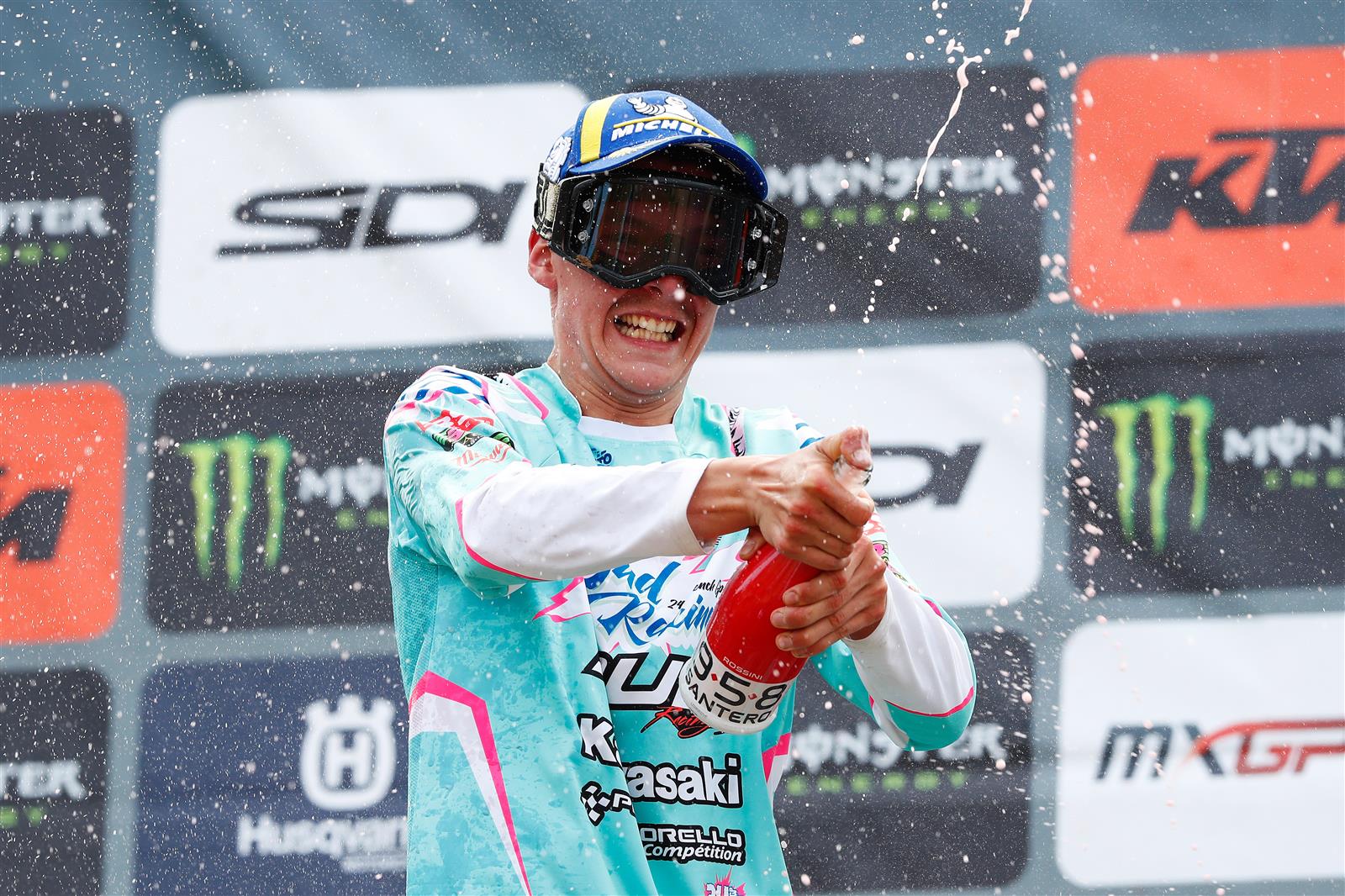 Double win and red plate for Mathis Valin