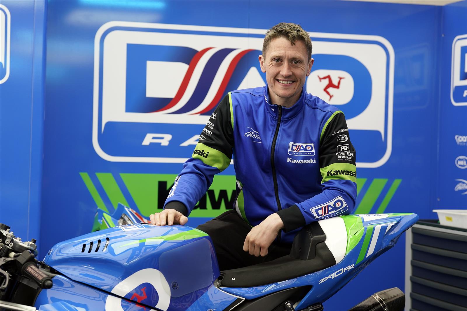 Podiums and top tens for Kawasaki riders at 2022 TT