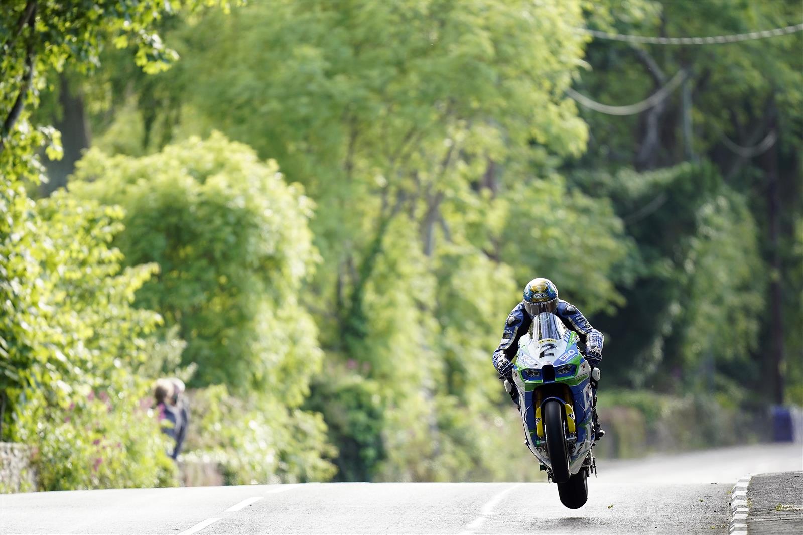 Podiums and top tens for Kawasaki riders at 2022 TT